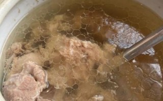 猪肉汤怎么炖才白_家常猪肉汤的做法大全