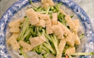 凉皮辣椒油怎么做_辣椒油香而不辣的秘密