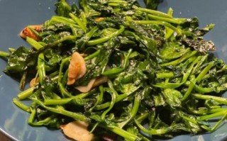 清炒豌豆尖怎么做_清炒豌豆尖要焯水吗