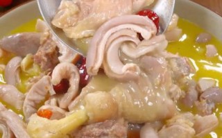 猪肚鸡怎么煲汤好喝_猪肚鸡煲汤的秘诀