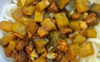 茄子肉丁打卤面怎么做_茄子肉丁卤子不黑的秘诀