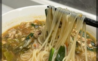 正宗小锅米线配方窍门_如何熬出鲜浓高汤