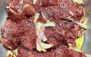 牛排怎么腌制才嫩_牛排煎多久才熟