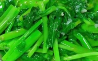 蒜蓉空心菜怎么炒_蒜蓉空心菜用不用焯水