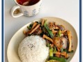 香干回锅肉饭怎么做_香干回锅肉饭热量高吗