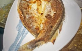 煎焖黄花鱼怎么做_煎焖黄花鱼的家常做法