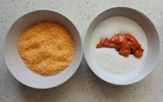 面包糠怎么炸鸡腿_炸鸡腿酥脆技巧