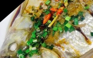 清蒸白鲢怎么做_清蒸白鲢蒸多久才嫩