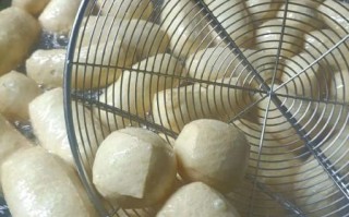 豆腐泡怎么炸才蓬松_豆腐泡炸多久才金黄
