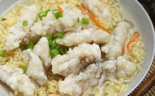 冷冻鱼丸汤的家常做法_冷冻鱼丸怎么煮才嫩