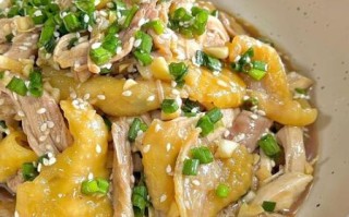 手撕鸡怎么做好吃_最简单手撕鸡的做法