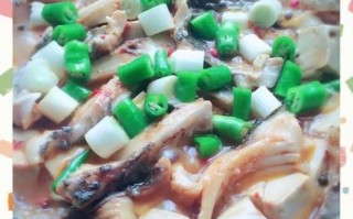 鱼烧豆腐怎么做_鱼烧豆腐的家常做法大全