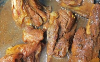 大骨头怎么炖好吃又营养_大骨头汤怎么炖白