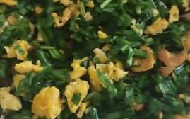 韭菜鸡蛋馅饺子怎么调好吃_韭菜鸡蛋馅饺子要不要焯水