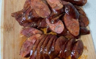 麻辣香肠怎么做_家常麻辣香肠做法