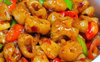 洋葱爆炒肥肠怎么做_肥肠去腥技巧