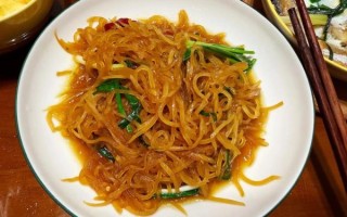 炒白萝卜丝怎么做_炒白萝卜丝要不要焯水