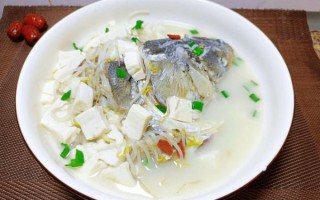 鱼头豆腐汤用老豆腐还是嫩豆腐_口感差异与营养对比