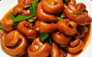 红烧大肠怎么做_红烧大肠焯水还是直接炒