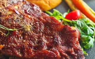 西餐经典菜有哪些_牛排怎么选才正宗