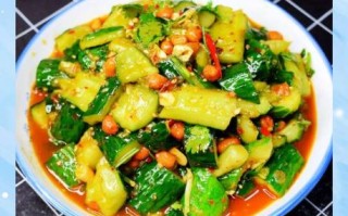 蒜蓉凉拌黄瓜怎么做_蒜蓉凉拌黄瓜需要焯水吗