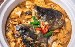 鱼头蒸什么好吃又简单_鱼头蒸豆腐还是粉丝