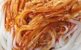 米皮怎么做_家庭自制米皮步骤