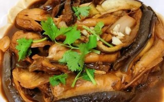 茄子鱼煲怎么做_茄子鱼煲家常做法