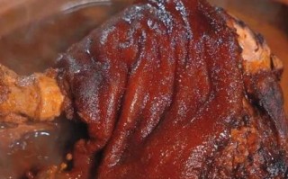 家庭炖肘子怎么做_肘子炖多久才软烂