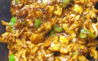 鸡蛋炸酱怎么做好吃_鸡蛋炸酱面做法