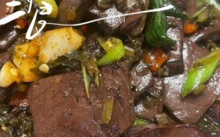 新鲜猪血怎么做好吃_猪血炒什么最香