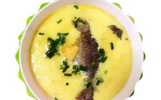 鲫鱼蒸蛋怎么做_鲫鱼蒸蛋的家常做法