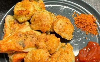 酥脆沙拉虾球怎么做_虾球外酥里嫩秘诀