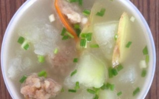 小酥肉做汤怎么做_小酥肉汤的做法步骤