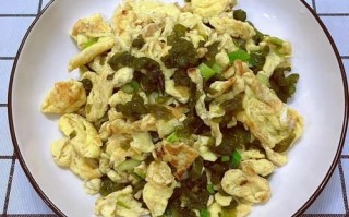 地皮菜炒鸡蛋怎么做_地皮菜炒鸡蛋需要焯水吗