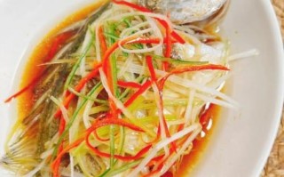 鱼炸完再蒸是什么做法_先炸后蒸的烹饪技巧