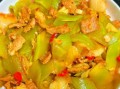 莴笋炒肉怎么做_莴笋炒肉先炒肉还是先炒莴笋