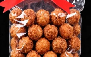 炸肉丸子怎么做_炸肉丸子用什么配料