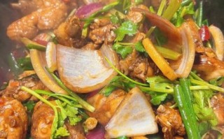 鸡肉煲汤怎么做好吃_鸡肉煲汤放什么食材最香