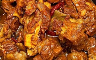 大骨头怎么炖才好吃_大骨头炖多久最入味