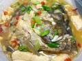胖头鱼头炖豆腐怎么做_胖头鱼头炖豆腐的家常做法