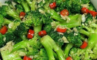 西兰花炒什么好吃_西兰花炒什么肉最搭