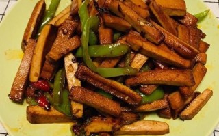豆腐干炒辣椒怎么做_家常豆腐干炒辣椒步骤