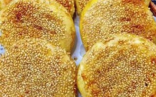 芝麻小烧饼怎么做_芝麻小烧饼为什么酥脆