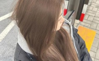 亚麻色适合什么肤色_亚麻色掉色后是什么颜色