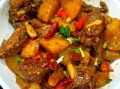 排骨焖土豆怎么做_排骨焖土豆家常做法