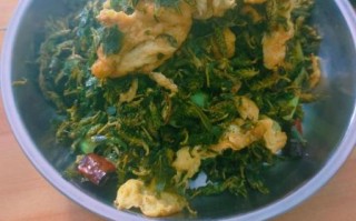 柳蒿芽炒鸡蛋怎么做_柳蒿芽炒鸡蛋需要焯水吗