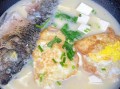 清炖鲫鱼豆腐汤怎么做_鲫鱼豆腐汤的家常做法