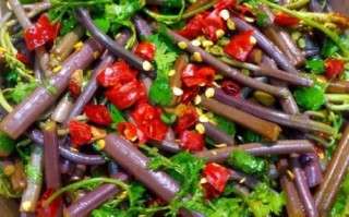 凉拌野菜的做法_野菜焯水几分钟