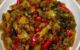 酸菜炒肉怎么炒才好吃_酸菜炒肉的做法窍门